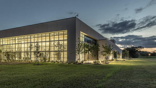 Ology BioServices - Advanced Development and Manufacturing Facility ...
